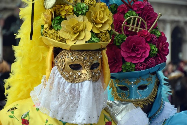 Conheça as melhores festas de carnaval no mundo - Lets Blog